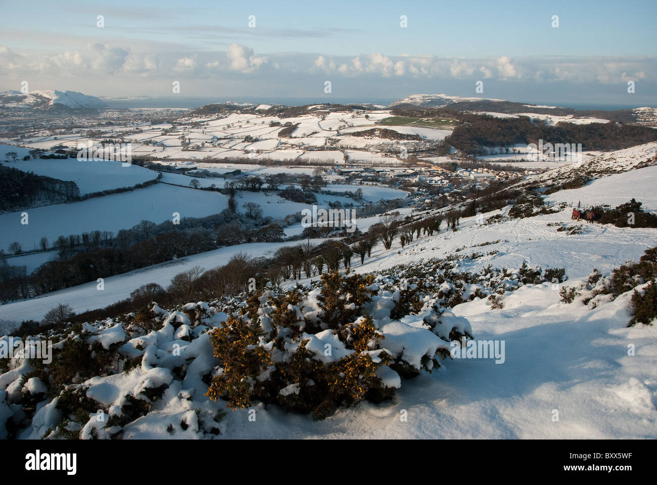 Snow covered landscape North Wales Stock Photo - Alamy