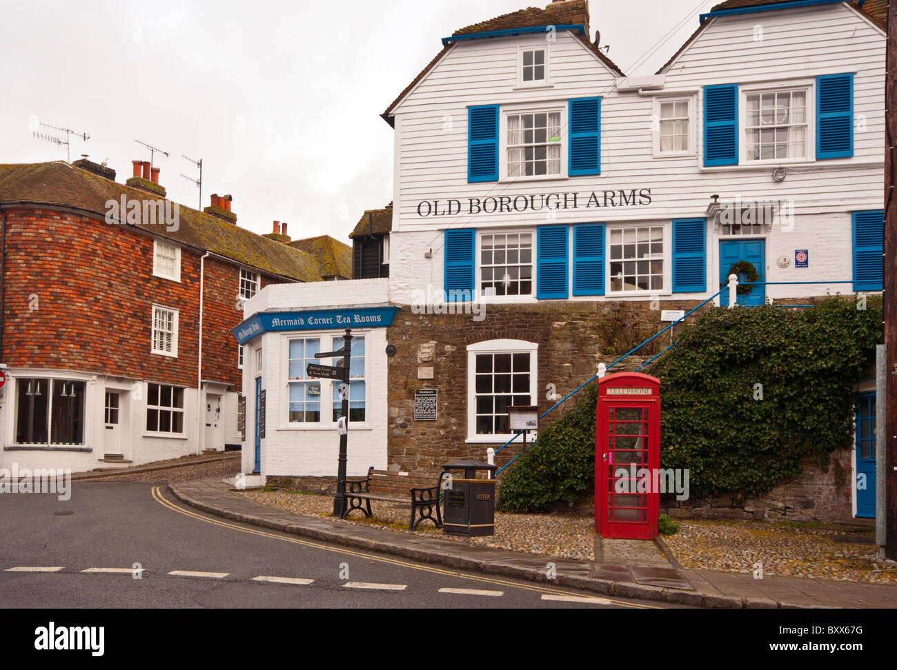 Mermaid arms hi-res stock photography and images - Alamy