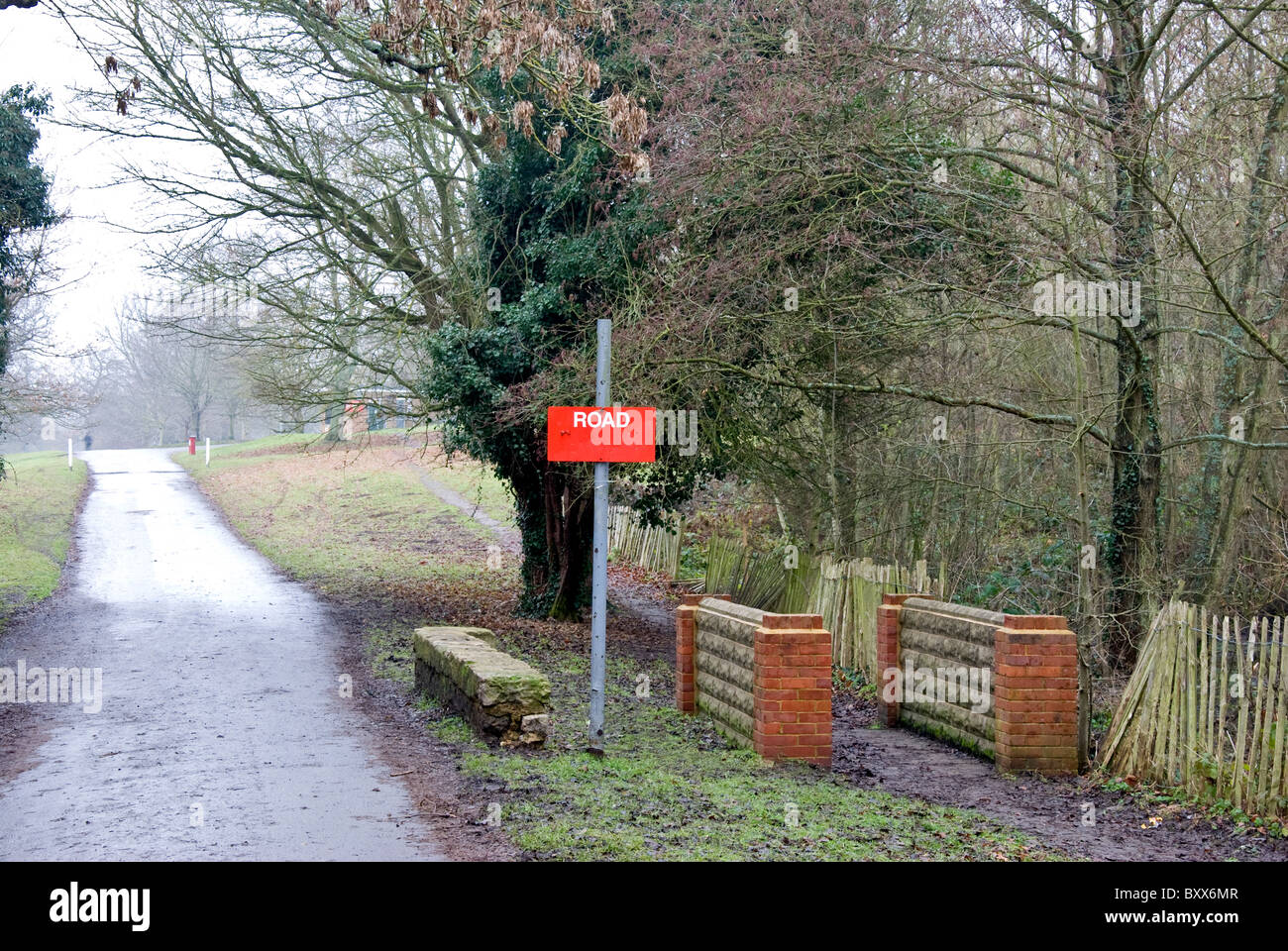 Sign saying road hi-res stock photography and images - Alamy