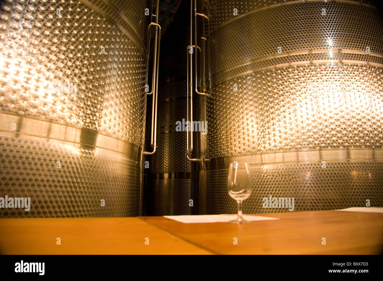 Glass tanks hi-res stock photography and images - Alamy
