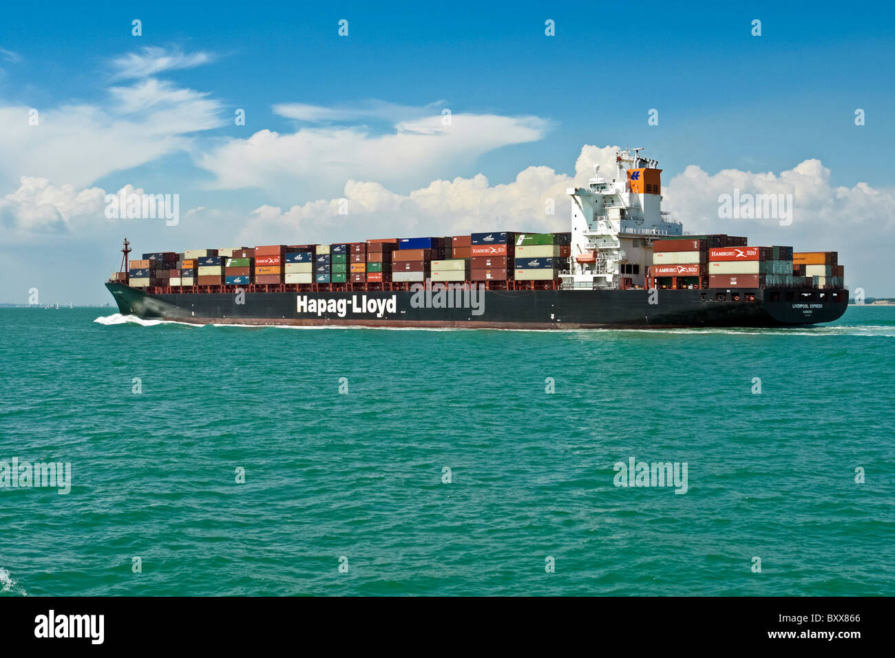 Hapag lloyd hi-res stock photography and images - Alamy