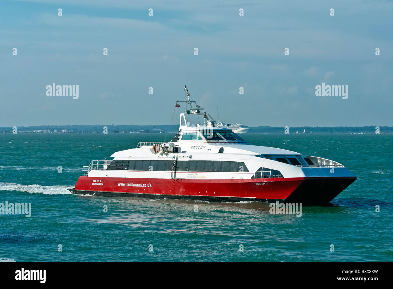 Red funnel catamaran red jet hi-res stock photography and images - Alamy