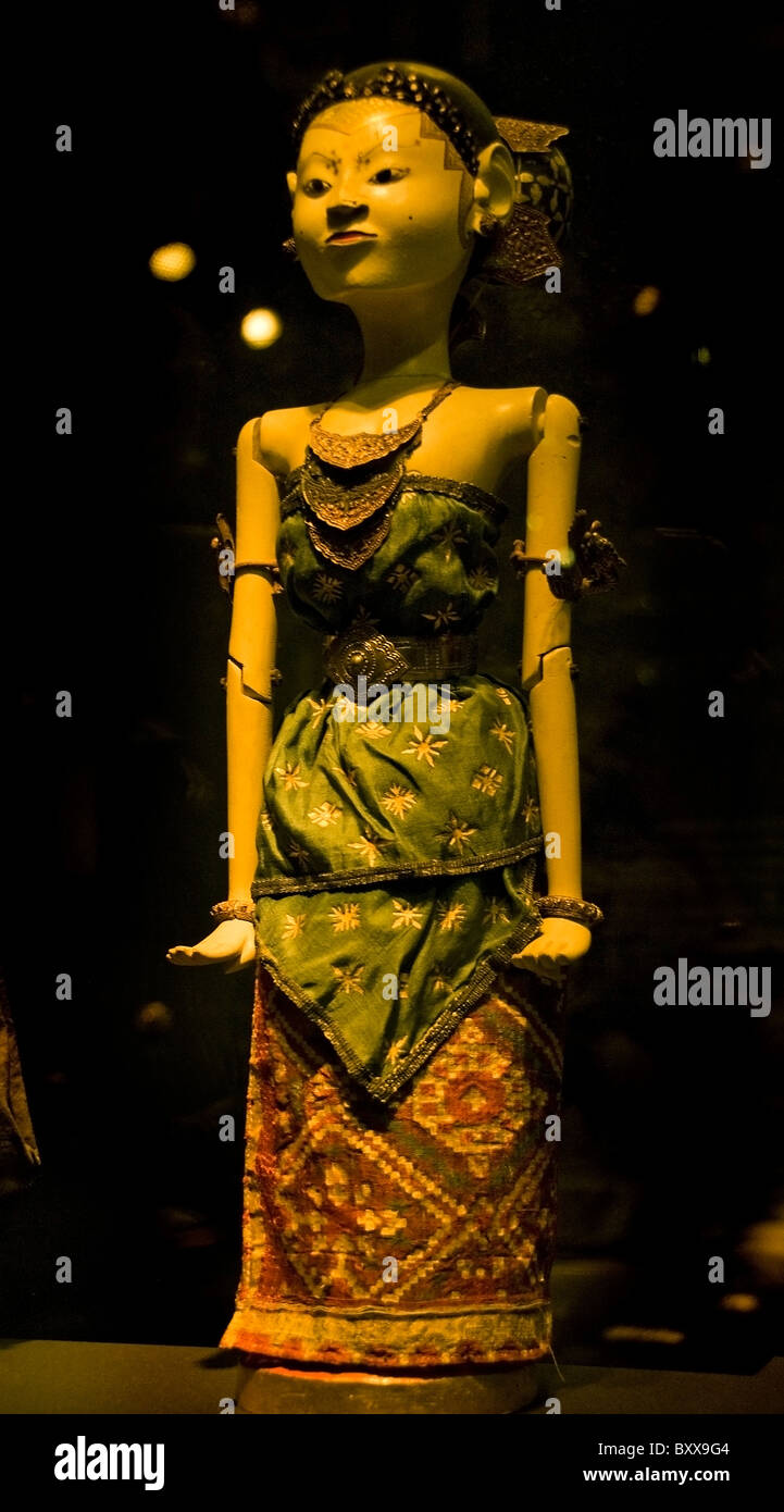 Java Jawa Indonesia Indonesian bride woman sculpture 19 cent image of a ...