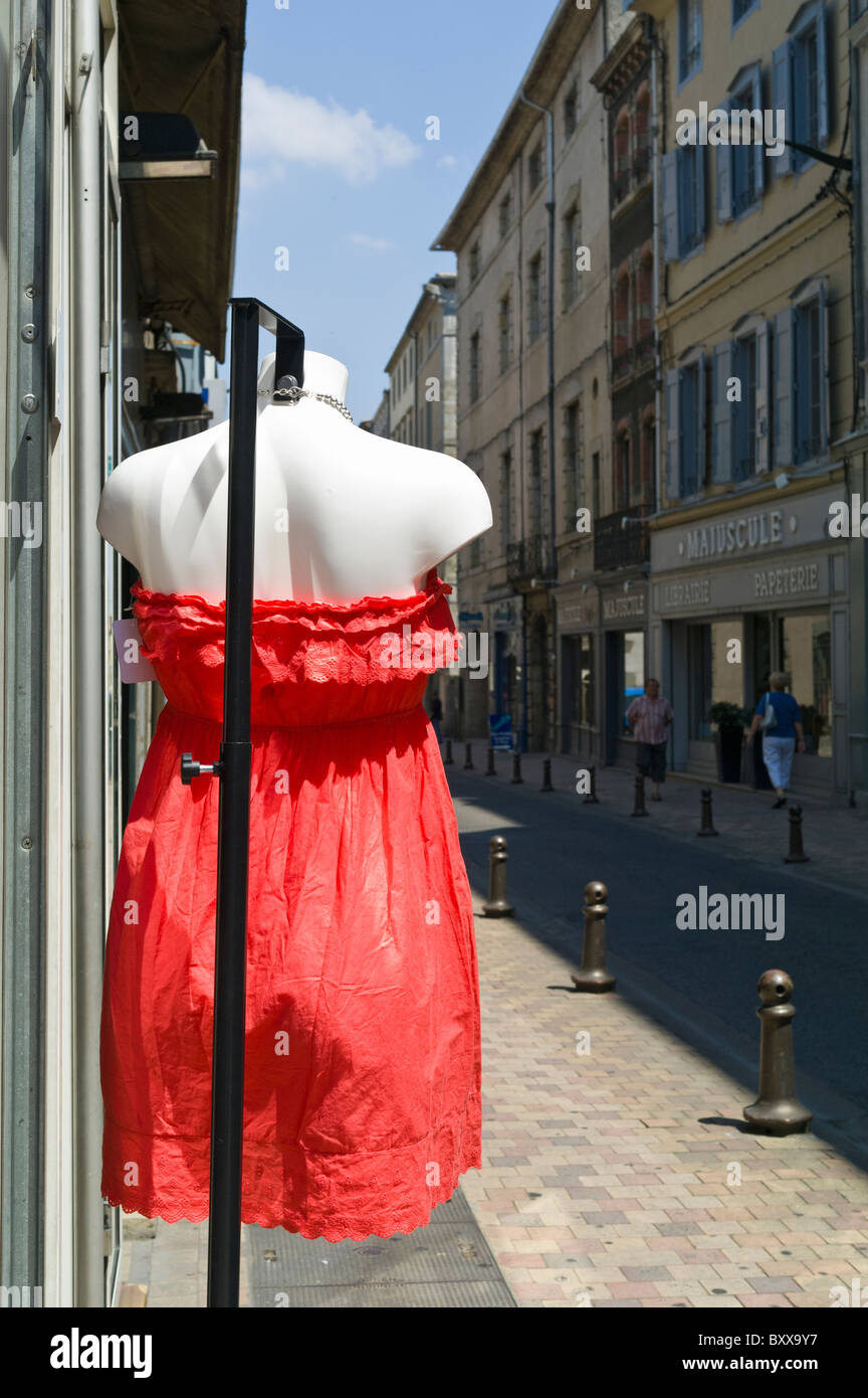 French clothes shop hi-res stock photography and images - Alamy