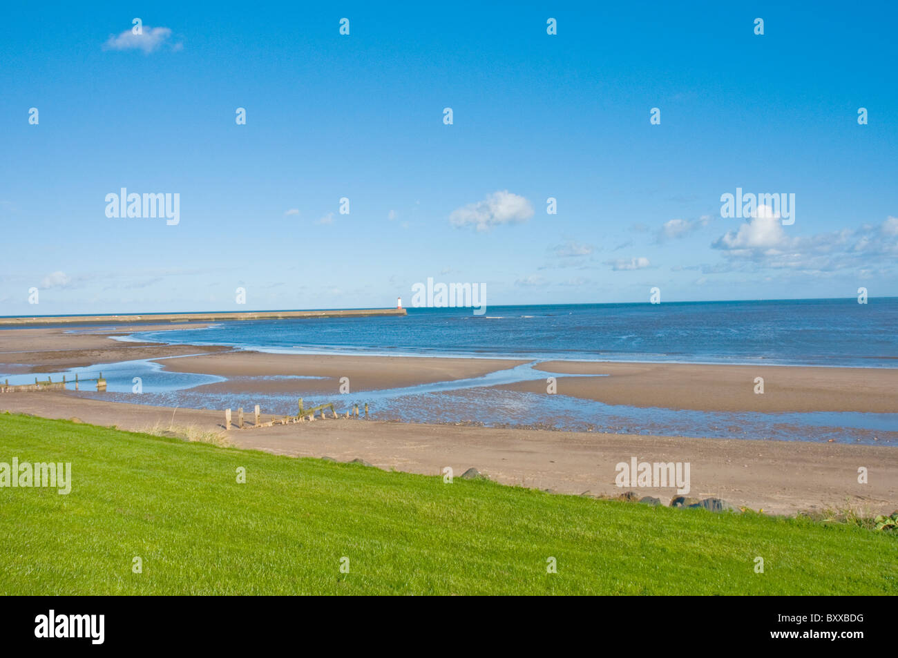 Berwick upon tweed northumberland beach hi-res stock photography and ...