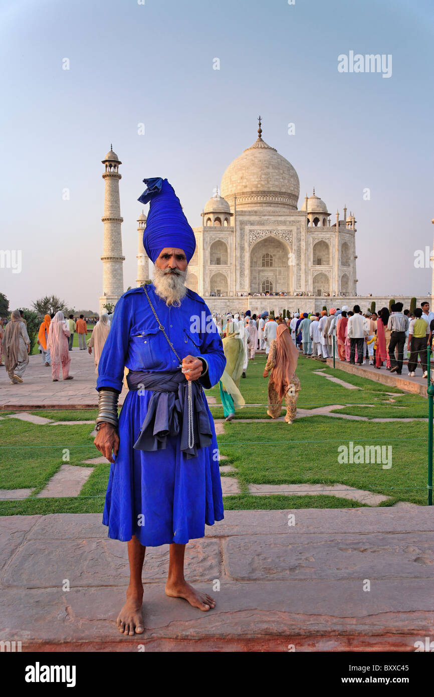 Colorful Sikh with large turban in front of Taj Mahal, Agra, India ...