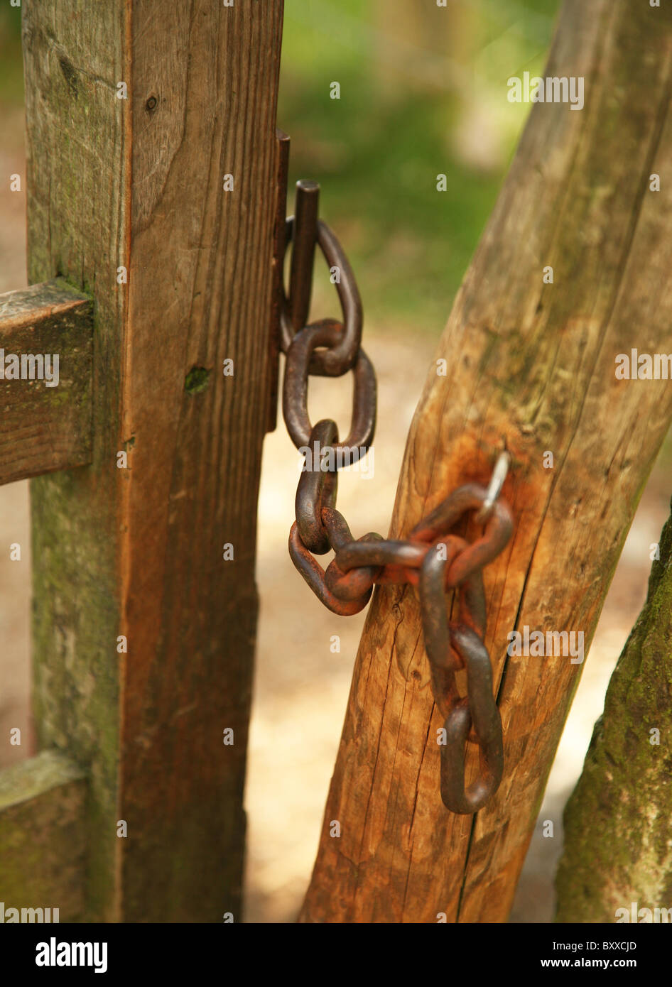 Gate hook hi-res stock photography and images - Alamy