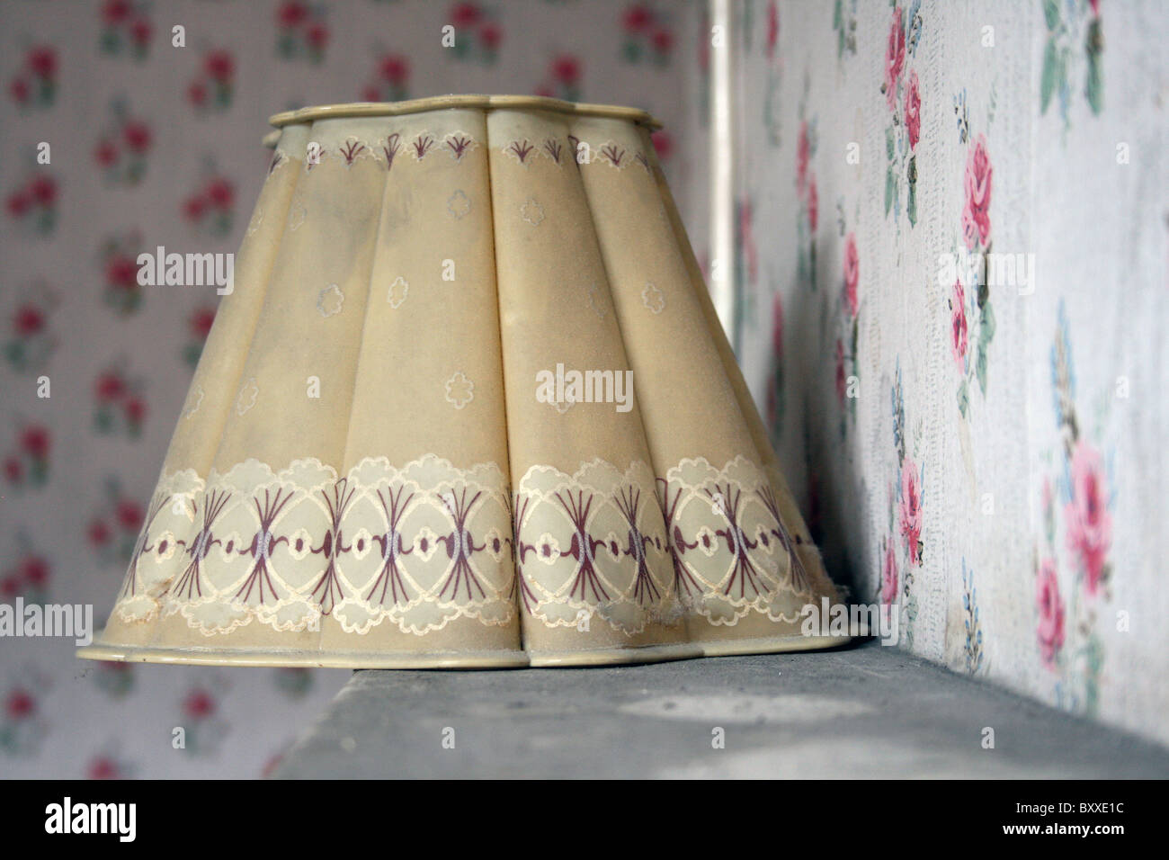 Old lampshade on mantlepiece Stock Photo - Alamy