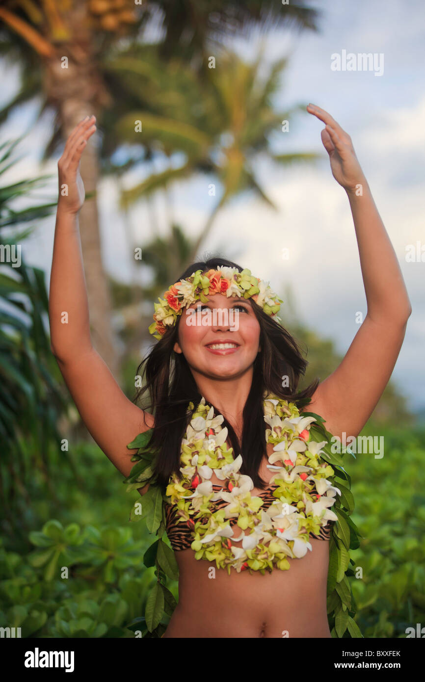Hula hawaii hi-res stock photography and images - Alamy