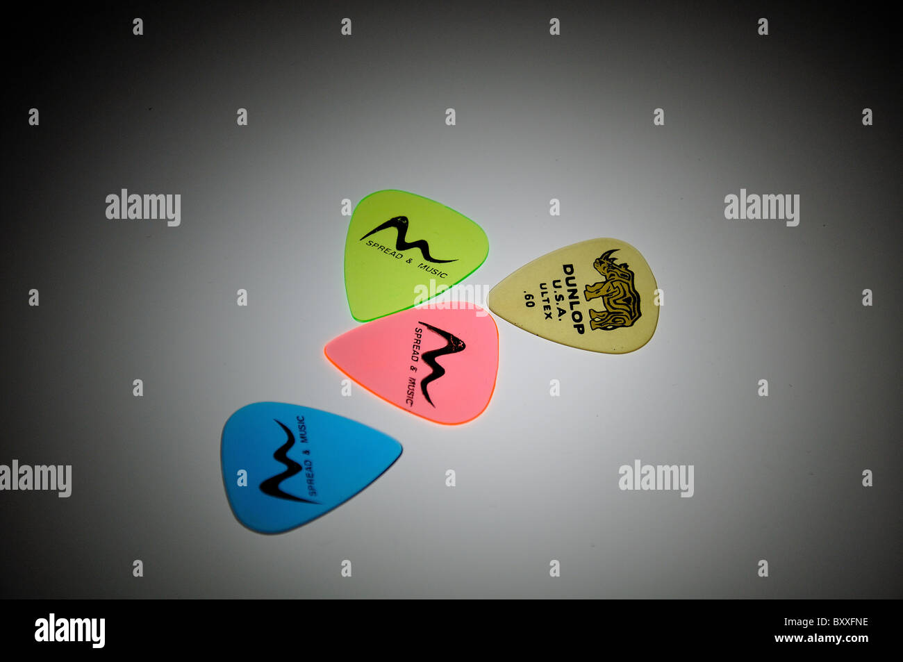 Plectrums hi-res stock photography and images - Alamy