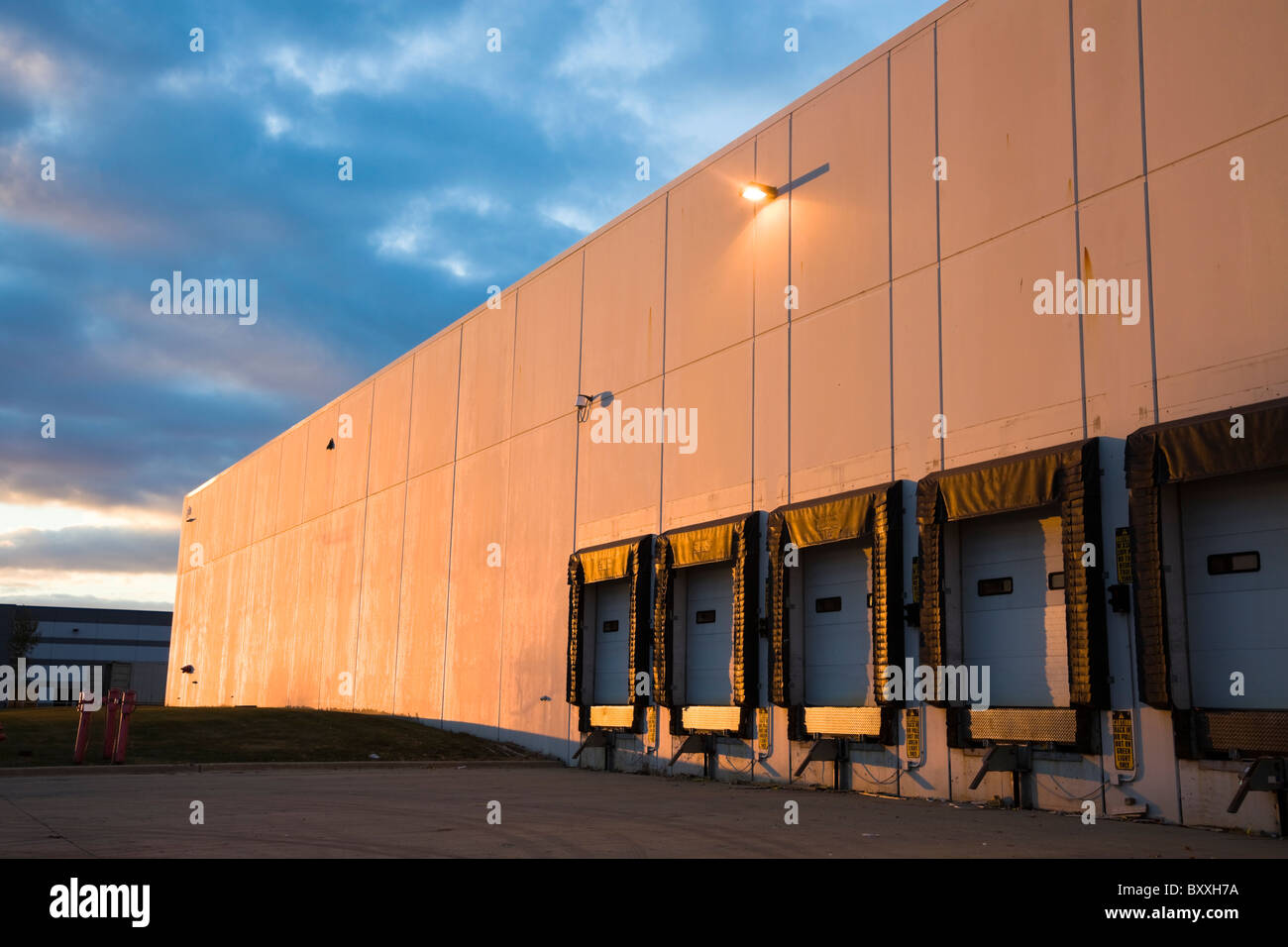 Empty Loading Dock Stock Photo - Alamy
