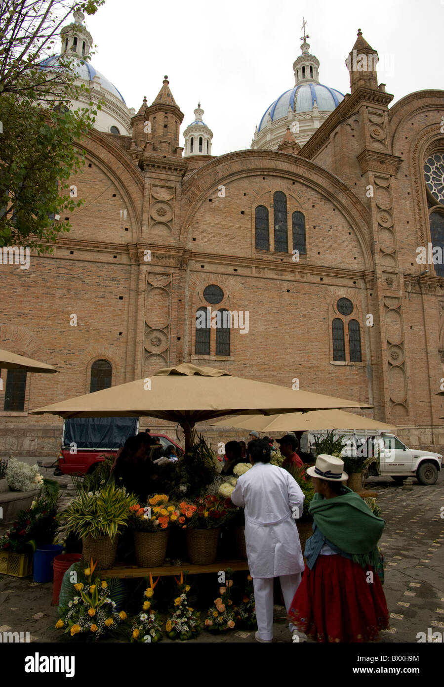 Ecuador. Cuenca city. The Cathedral and the Flowers square Stock Photo ...