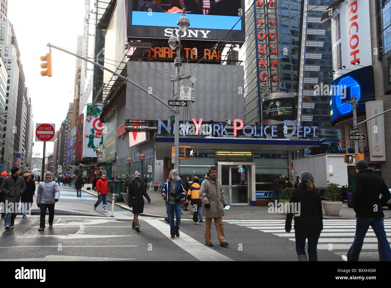 New York police department in Times Square 2010 Stock Photo - Alamy