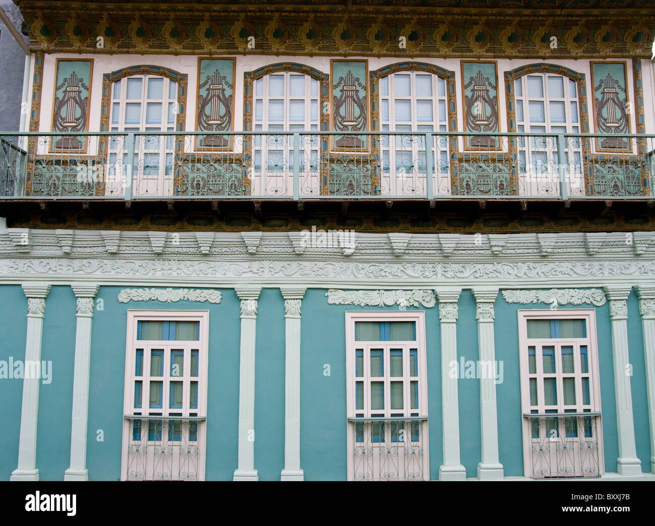 Ecuador. Cuenca city. Traditional architecture Stock Photo - Alamy