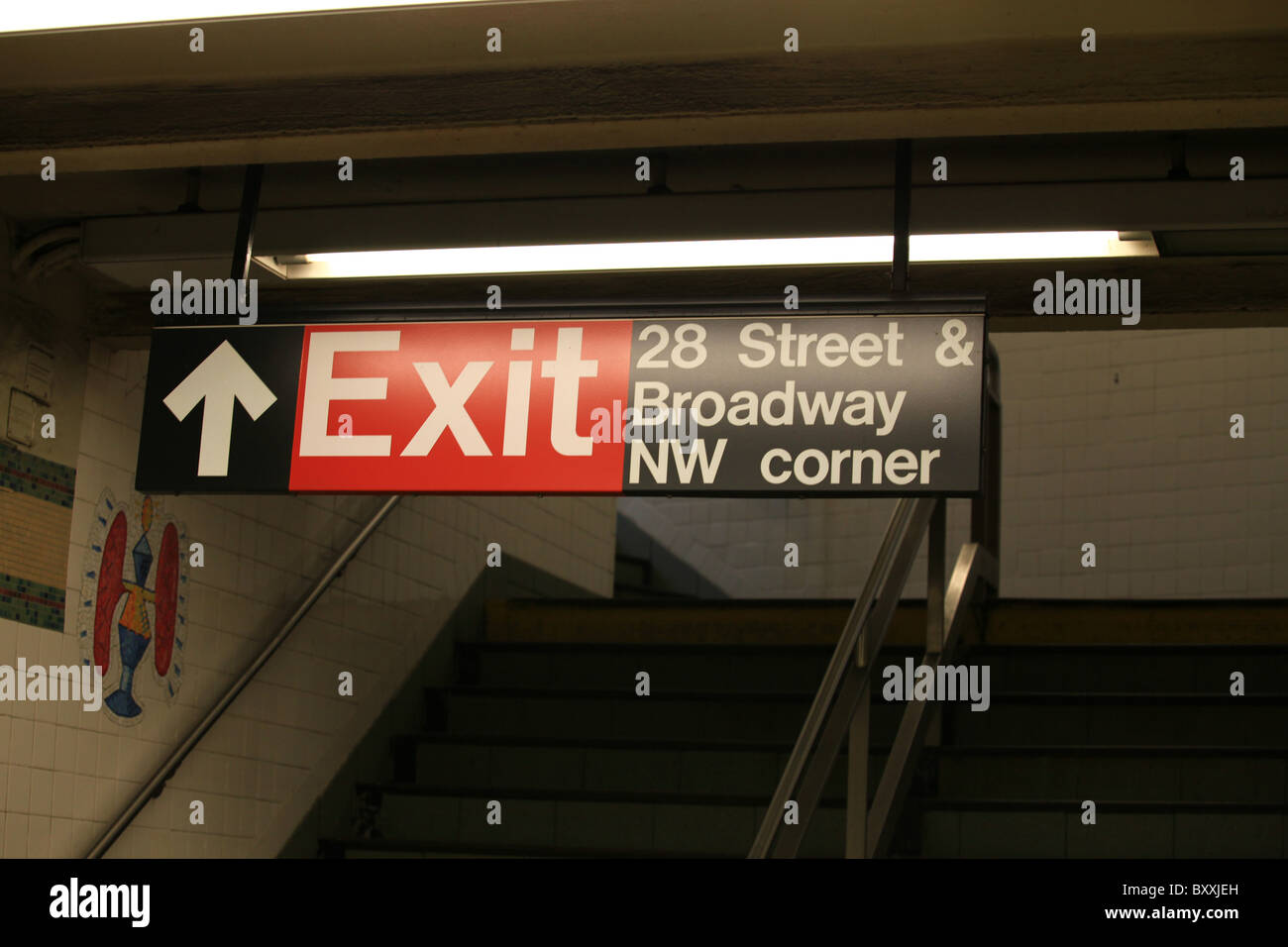Exit Sign New York Subway Stock Photos & Exit Sign New York Subway ...