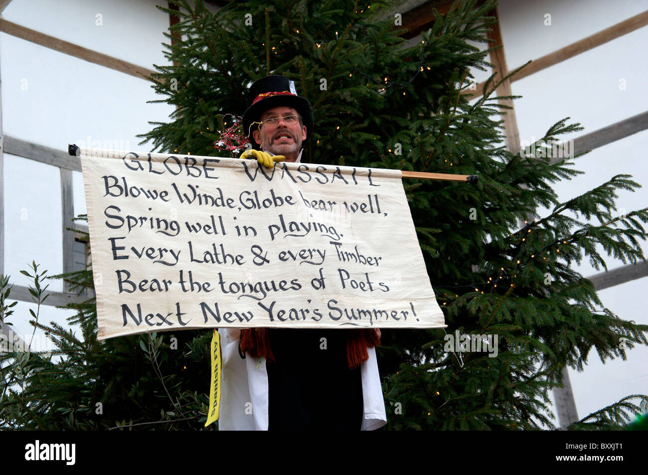 Twelfth night globe hi-res stock photography and images - Alamy