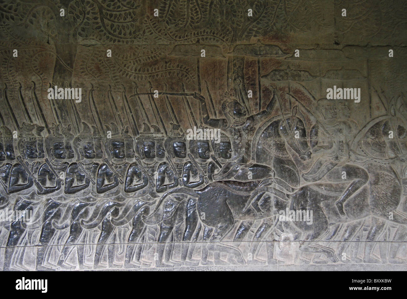 A bas-relief gallery in Angkor Wat Stock Photo - Alamy
