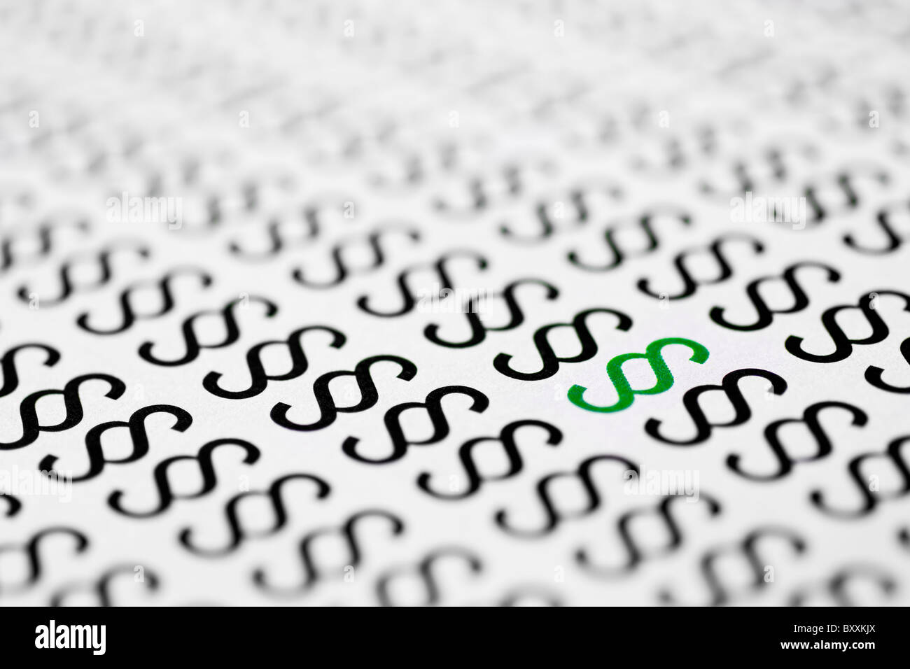 Green paragraph between black paragraphs Stock Photo - Alamy