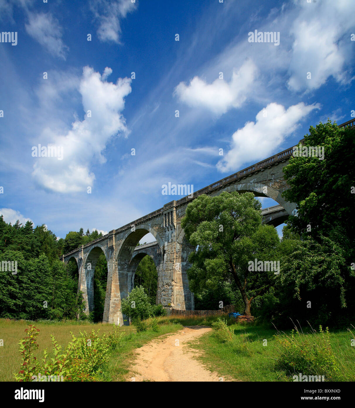 Old railway viaduct hi-res stock photography and images - Alamy
