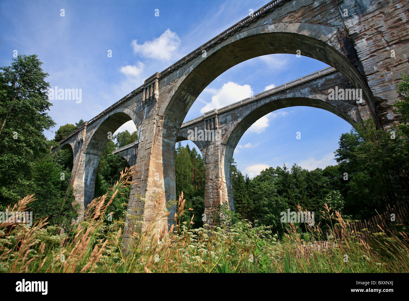 Very old railway viaduct hi-res stock photography and images - Alamy