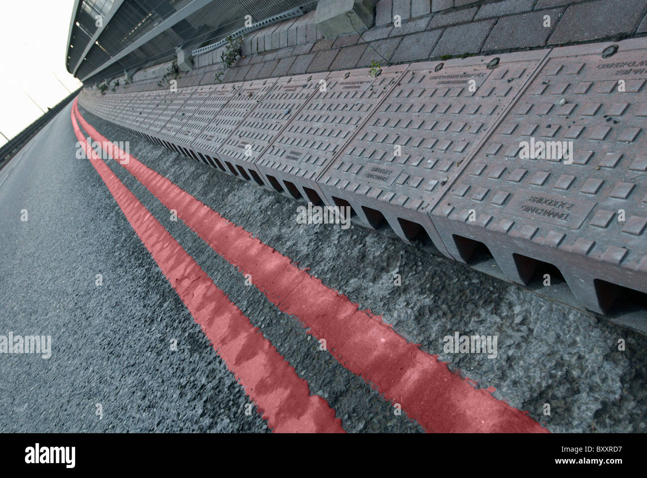 Double Red Lines High Resolution Stock Photography and Images - Alamy