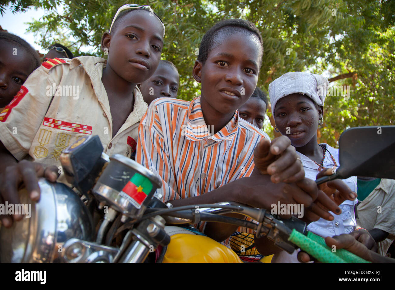 Children at the Fulani village market of Bourro in northern Burkina ...