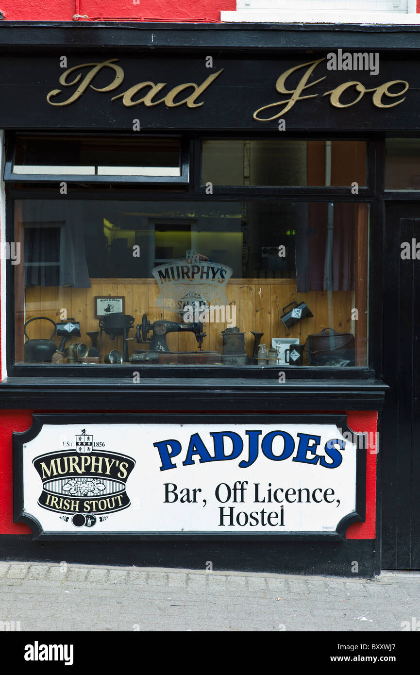 Licence bar hi-res stock photography and images - Alamy