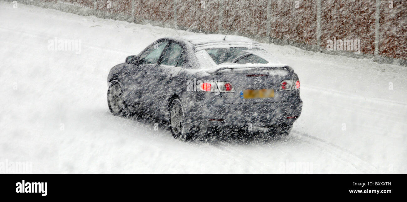 Driving in blizzard hi-res stock photography and images - Alamy