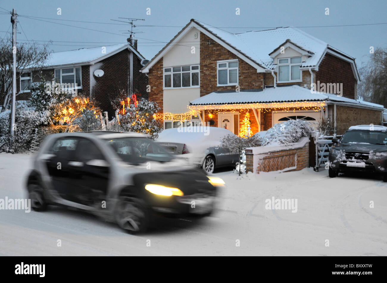 Snow on car at house hi-res stock photography and images - Alamy