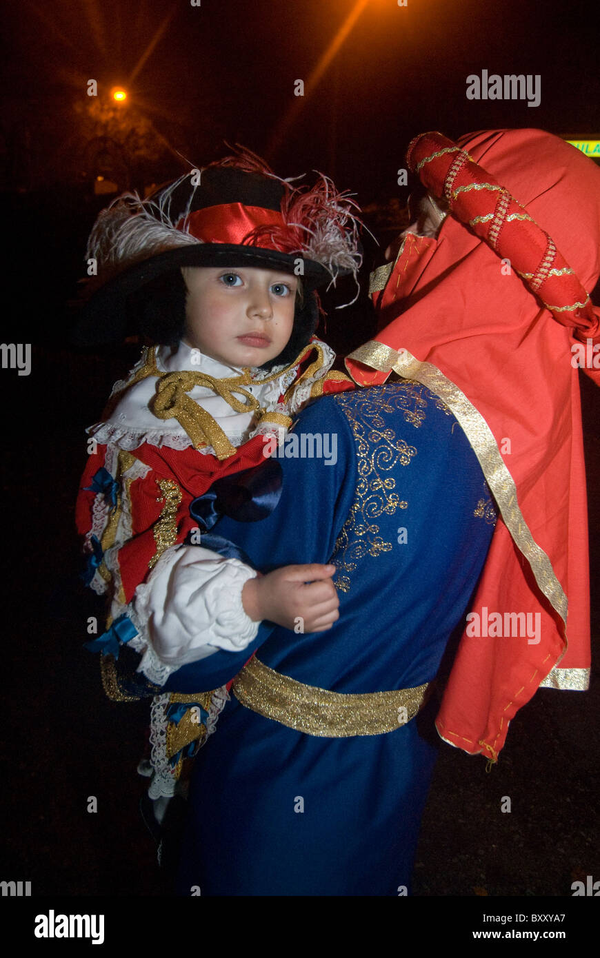 Mother & Daughter in costume for Lewes Bonfire night Stock Photo - Alamy