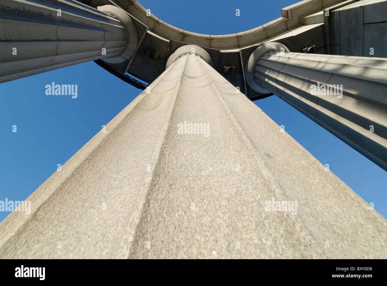 Classical columns bridge hi-res stock photography and images - Alamy