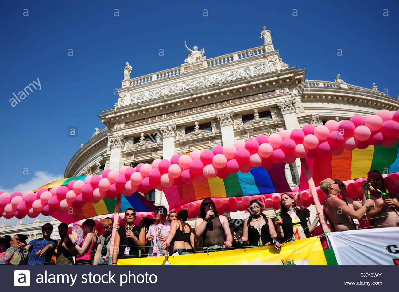 Wien Regenbogenparade Vienna Rainbow Parade High Resolution Stock ...
