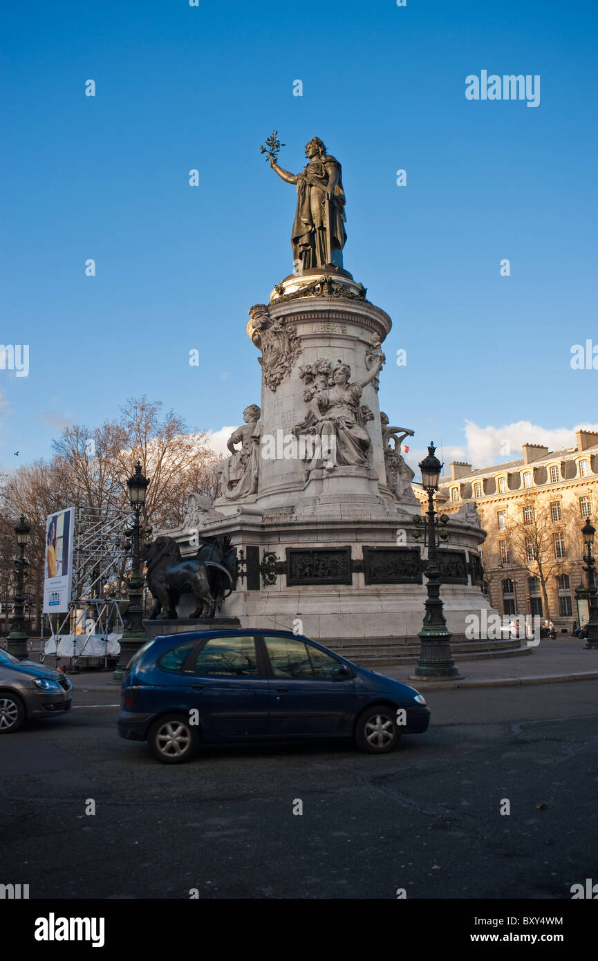 Paris, France, Statue of Liberty French Monument, Town Square, Place de ...