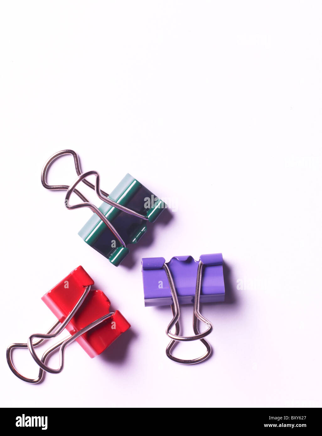 Coloured bulldog clips hi-res stock photography and images - Alamy
