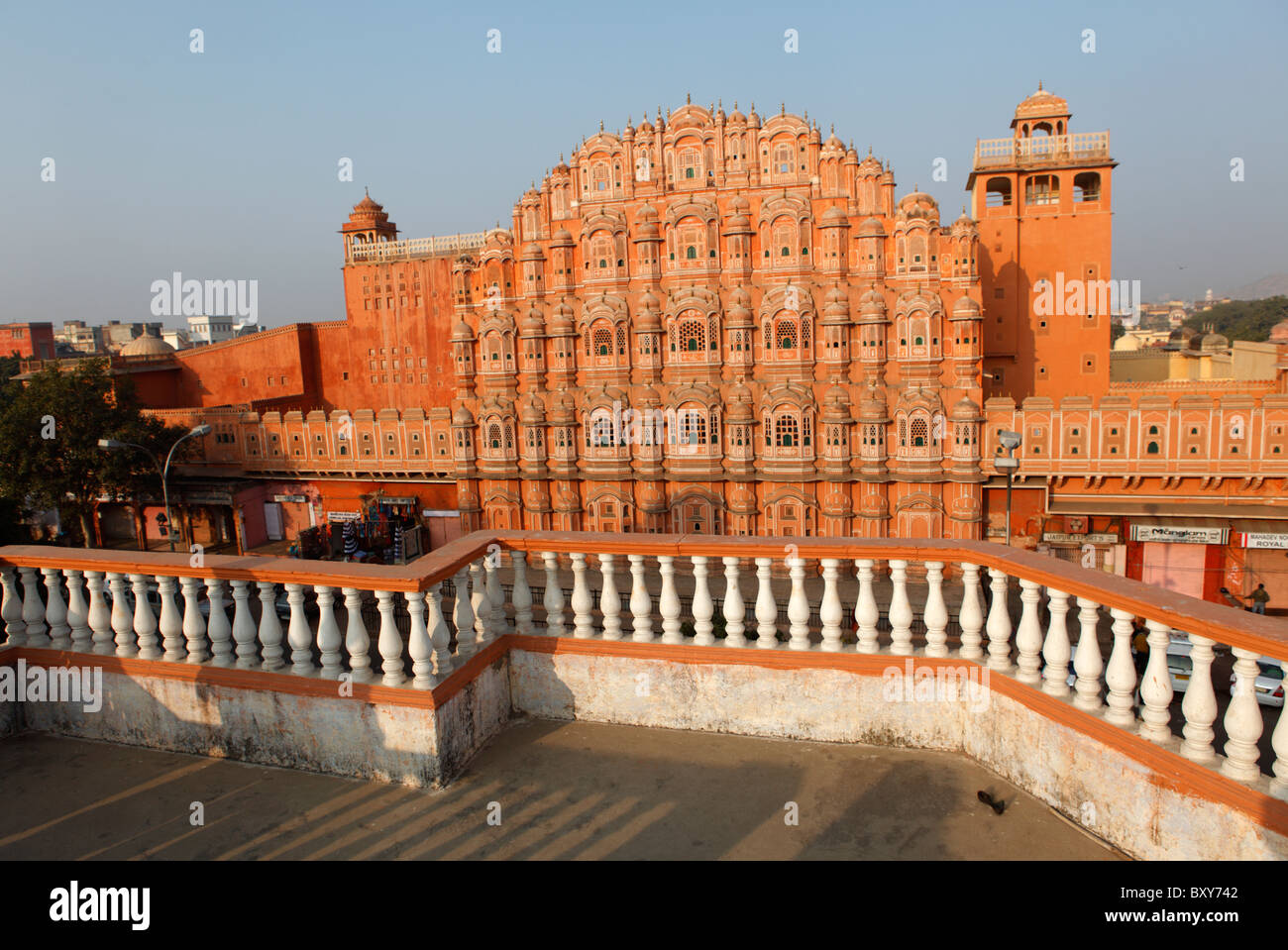 Front view of the Hawa Mahal, also knows as the Palace of Winds, Jaipur ...