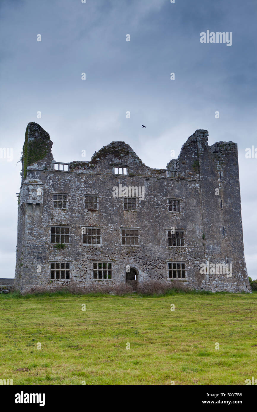 Ruins of clare castle hi-res stock photography and images - Alamy
