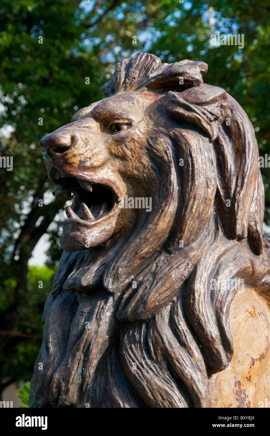 Square leon hi-res stock photography and images - Alamy
