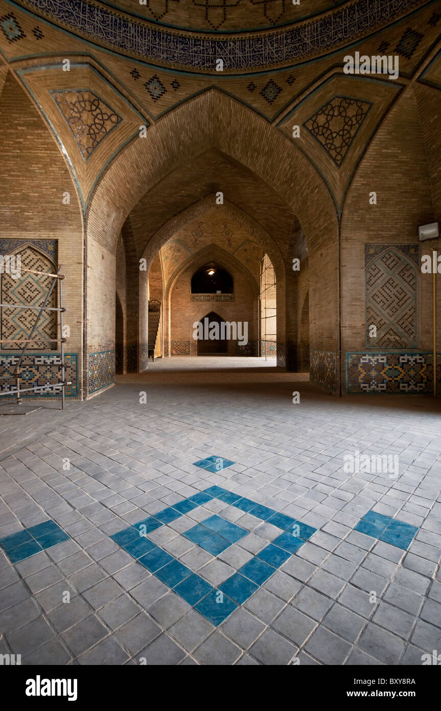 Blue persian mosque hi-res stock photography and images - Alamy