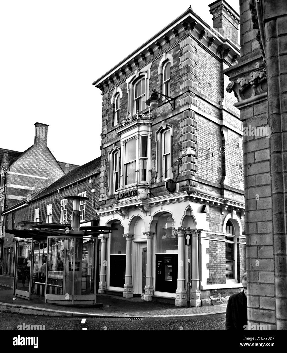 White victorian building hi-res stock photography and images - Alamy