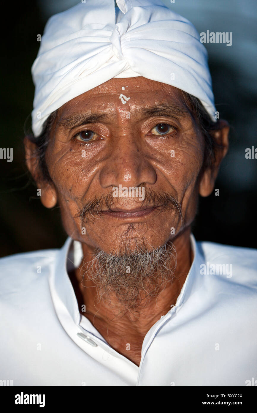 Balinese Priest, Alam Batu, Bali, Indonesia Stock Photo - Alamy