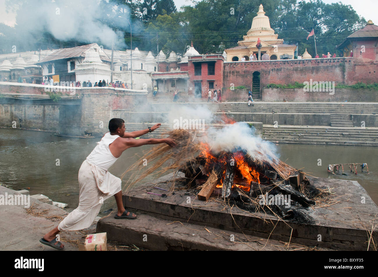cremation ceremony on the Bagmati River at the Pahsupatinath Temple in ...