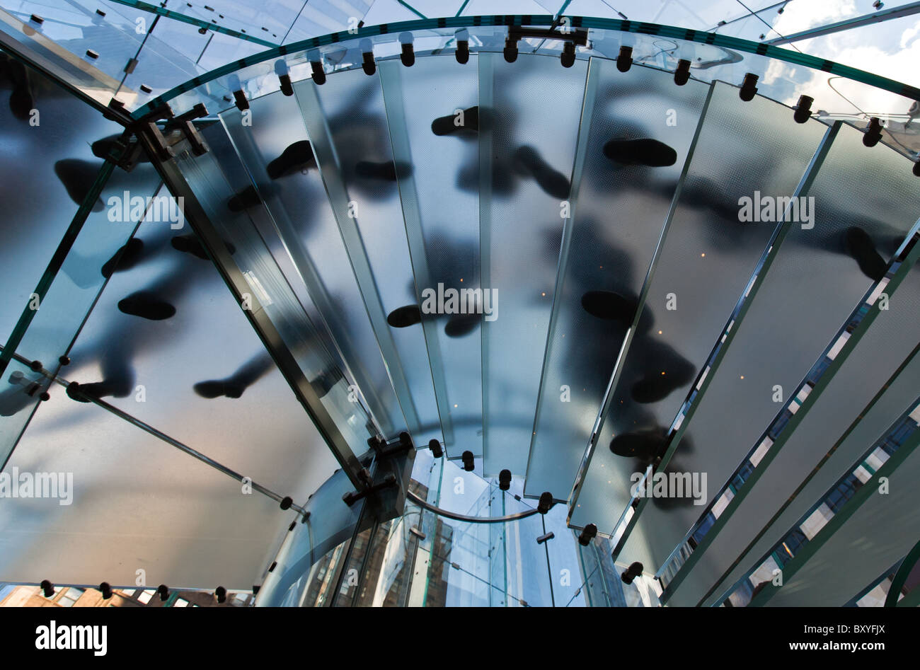 Apple Store Stairs Stock Photos & Apple Store Stairs Stock Images - Alamy