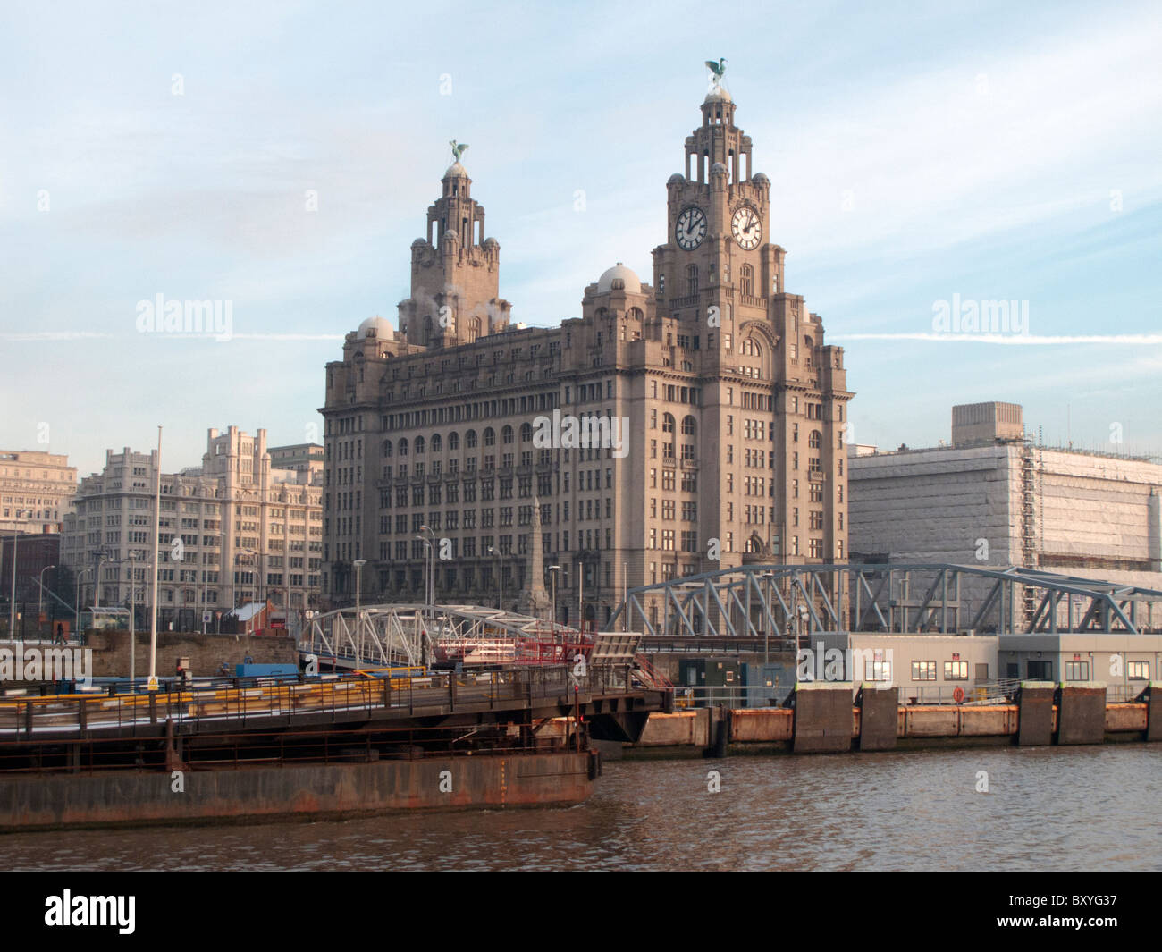 Liver buildings famous clock hi-res stock photography and images - Alamy