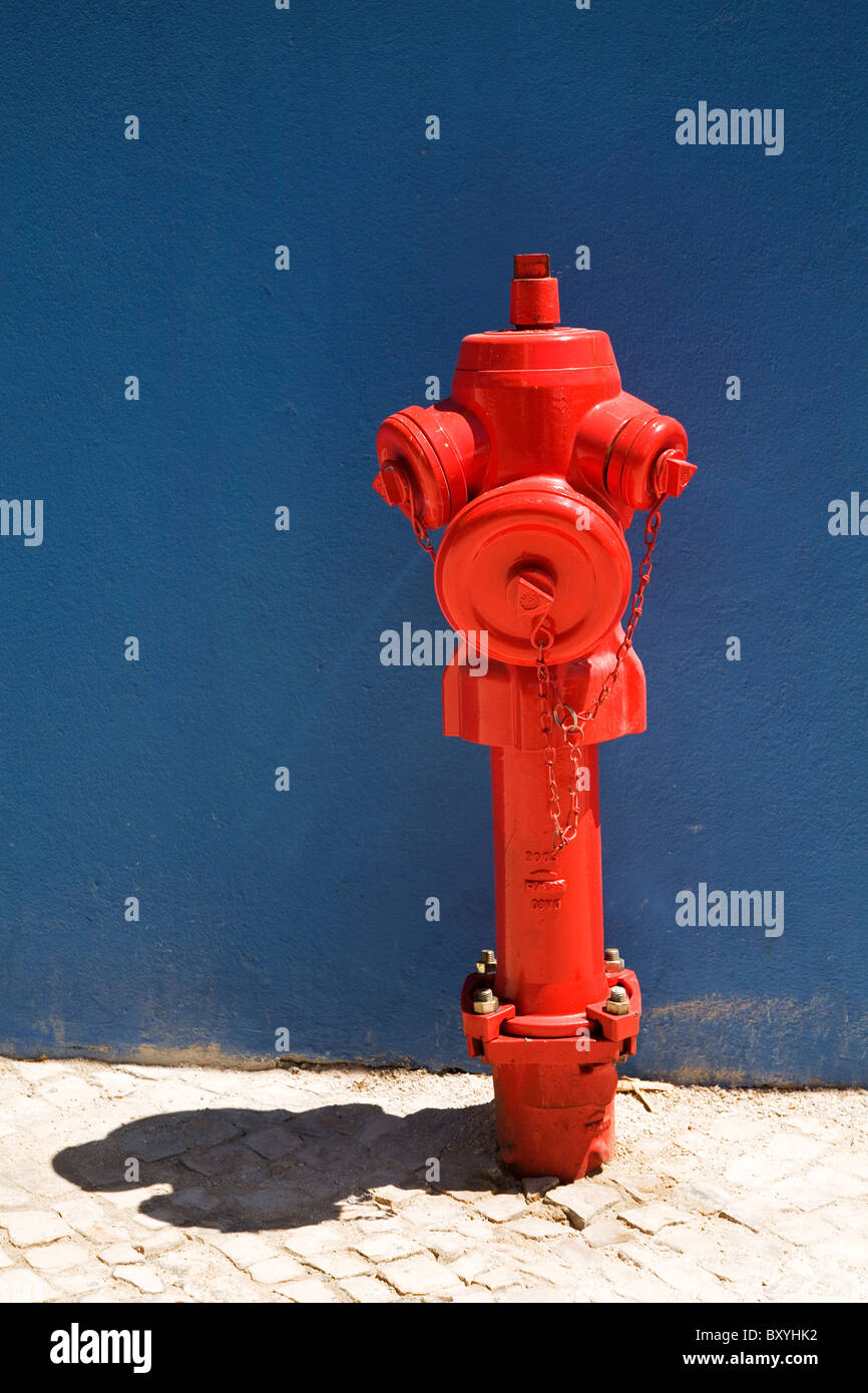 A red fire hydrant Stock Photo - Alamy