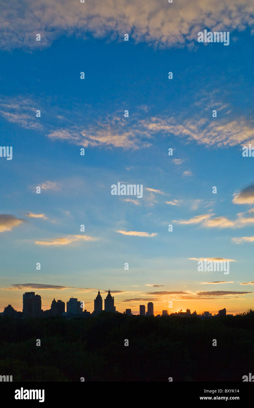 Apple upper west side hi-res stock photography and images - Alamy