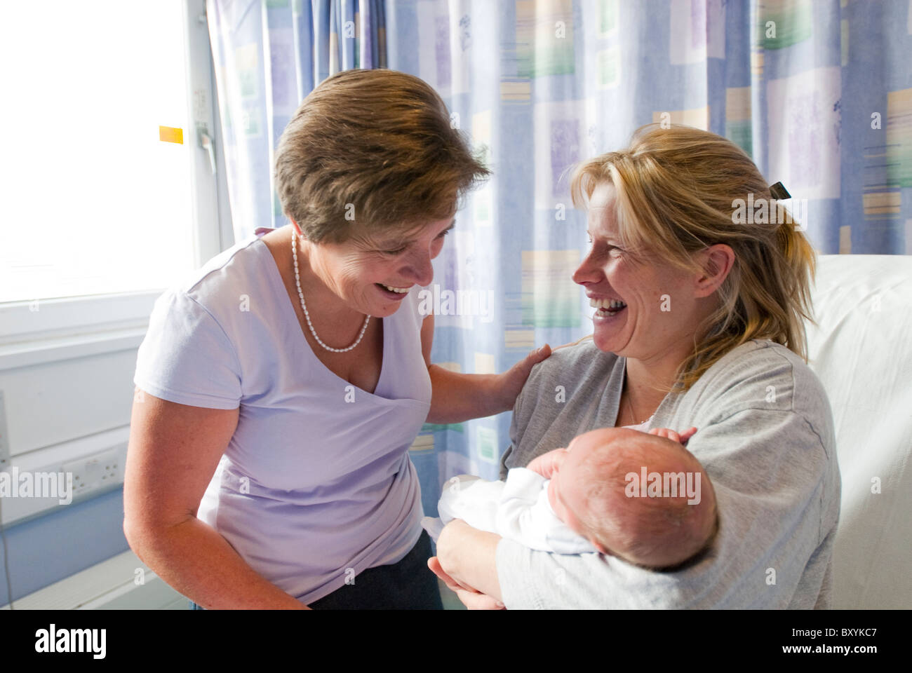 Midwife in uniform hi-res stock photography and images - Alamy