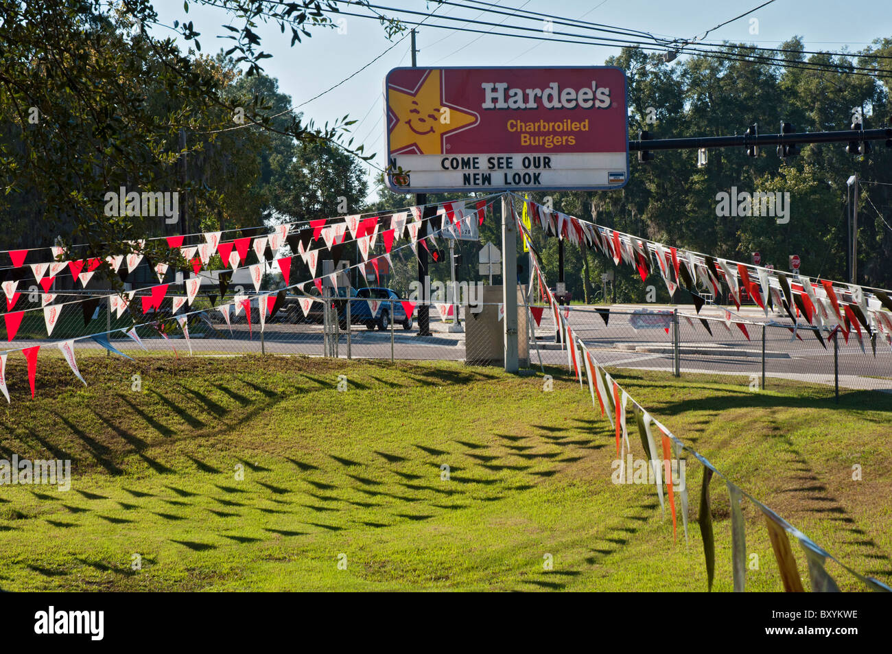 Hardees sign hi-res stock photography and images - Alamy
