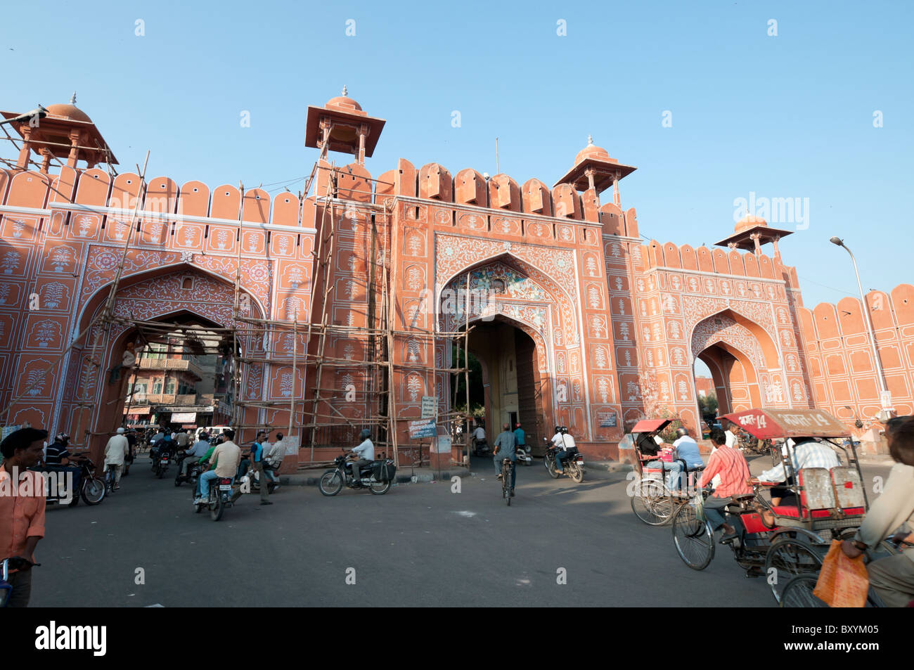 Pink gate hi-res stock photography and images - Alamy