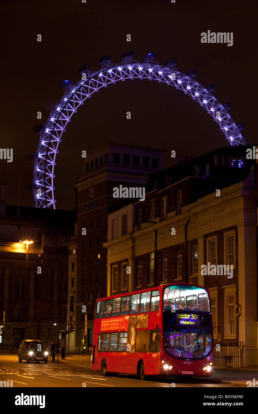 Double decker bus at night hi-res stock photography and images - Alamy