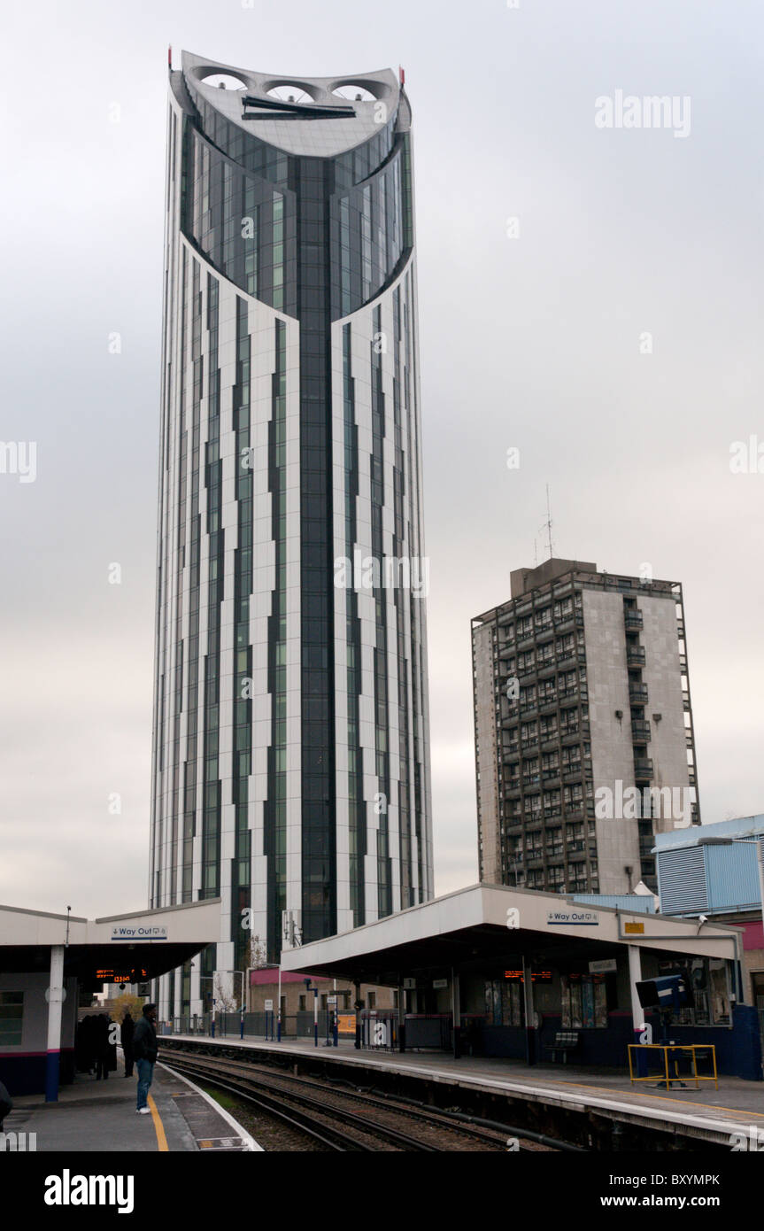 The Strata Tower at Elephant and Castle, South London Stock Photo - Alamy